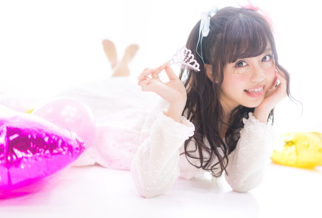 WPF ViewModelをBindignして表示変更通知をして画面書き換えコンボボックスへの選択をViewModelへ反映コンボボックスを ...